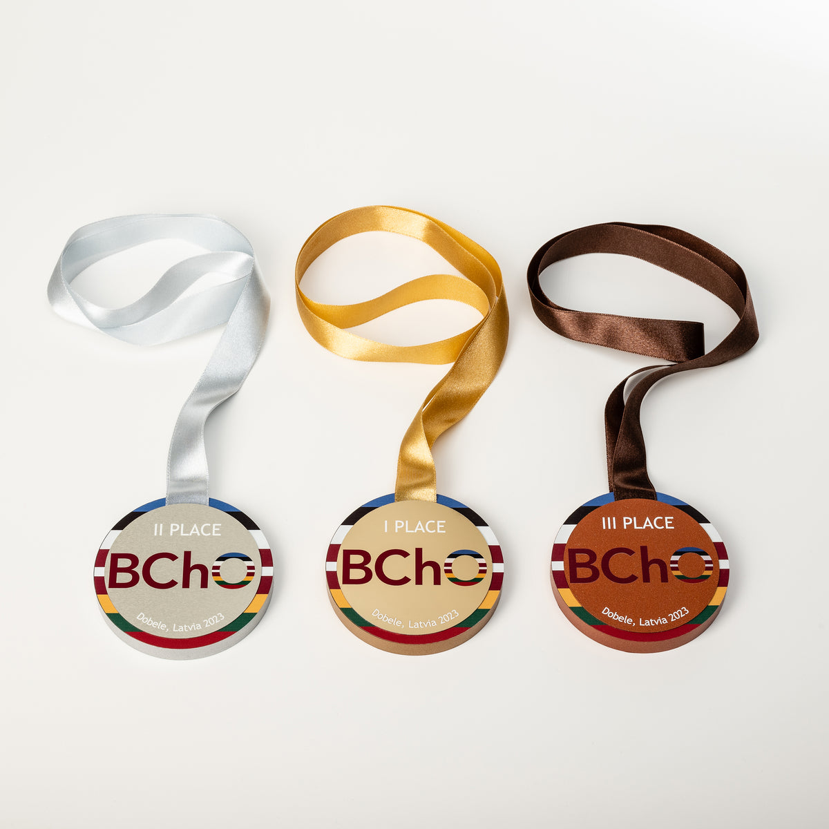 Custom elegant medal – AWARDS & MEDAL STUDIO