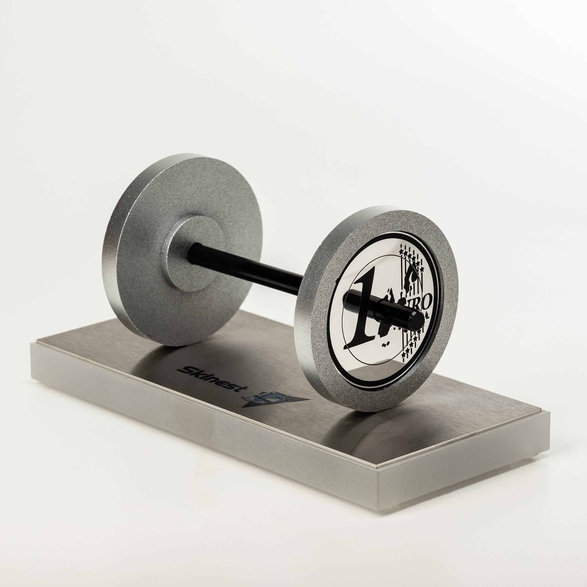 AWARDS & MEDAL STUDIO - Ready-made and Custom awards and medals