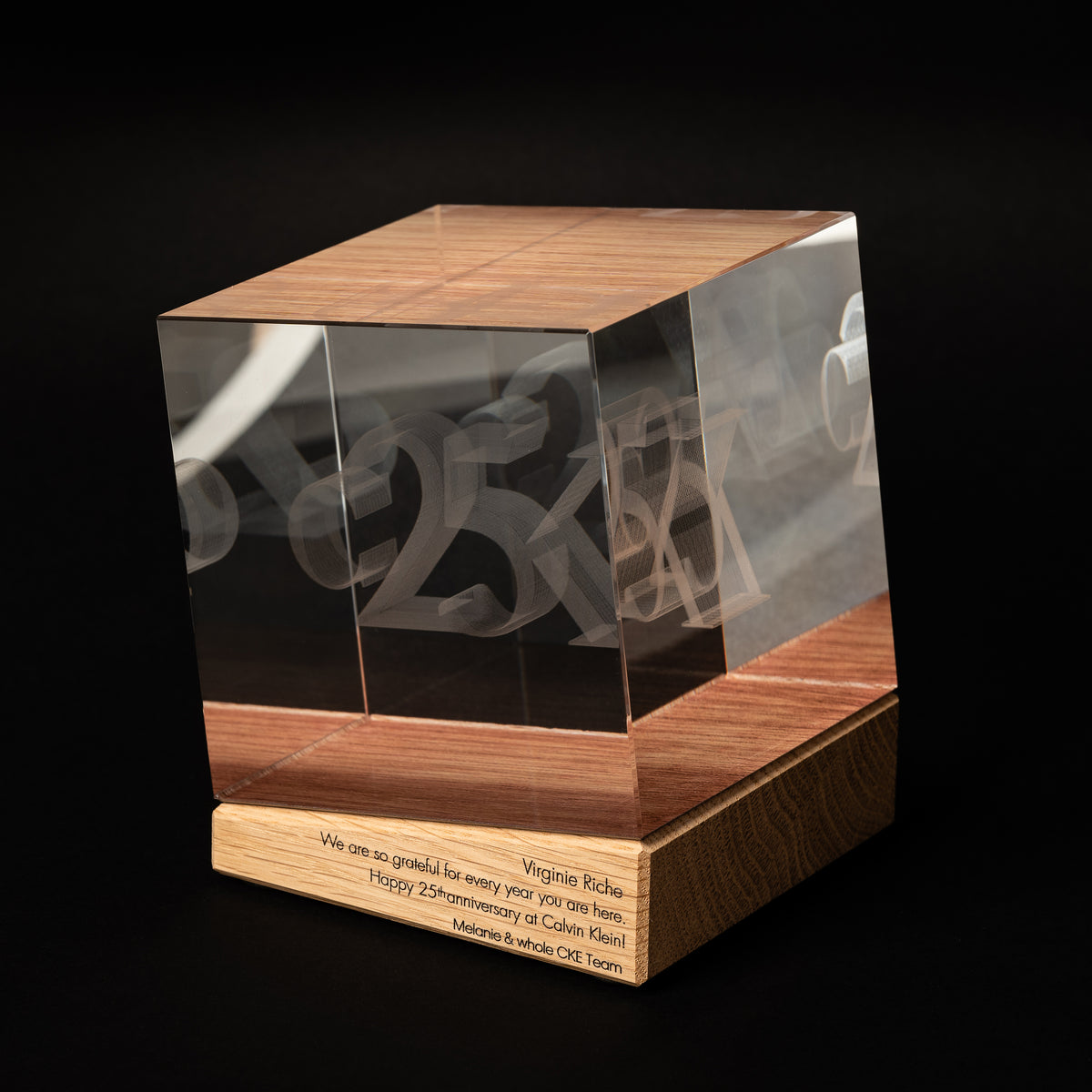 Bespoke 3D cube award – AWARDS & MEDAL STUDIO