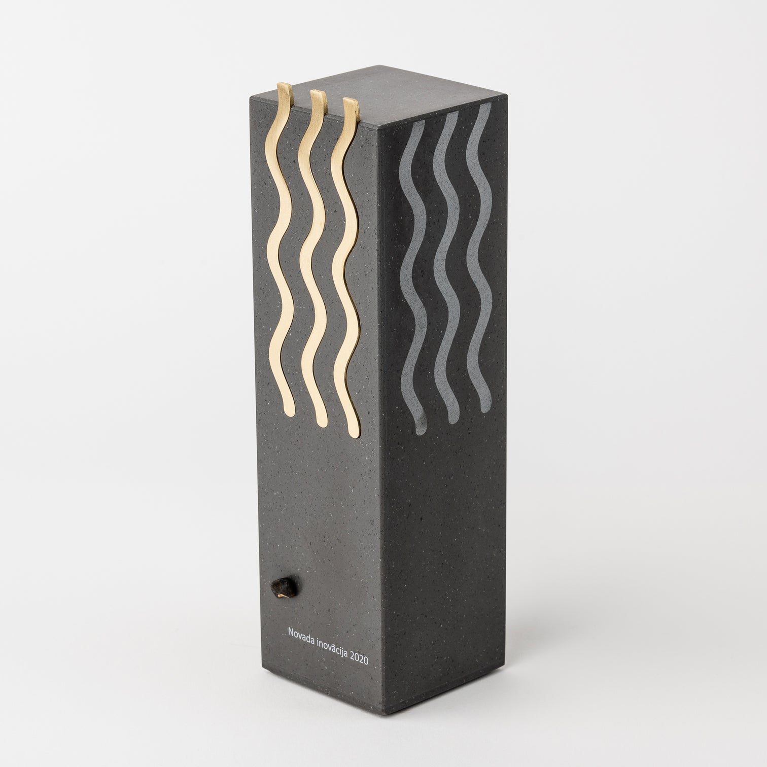 Custom modern design award – AWARDS & MEDAL STUDIO