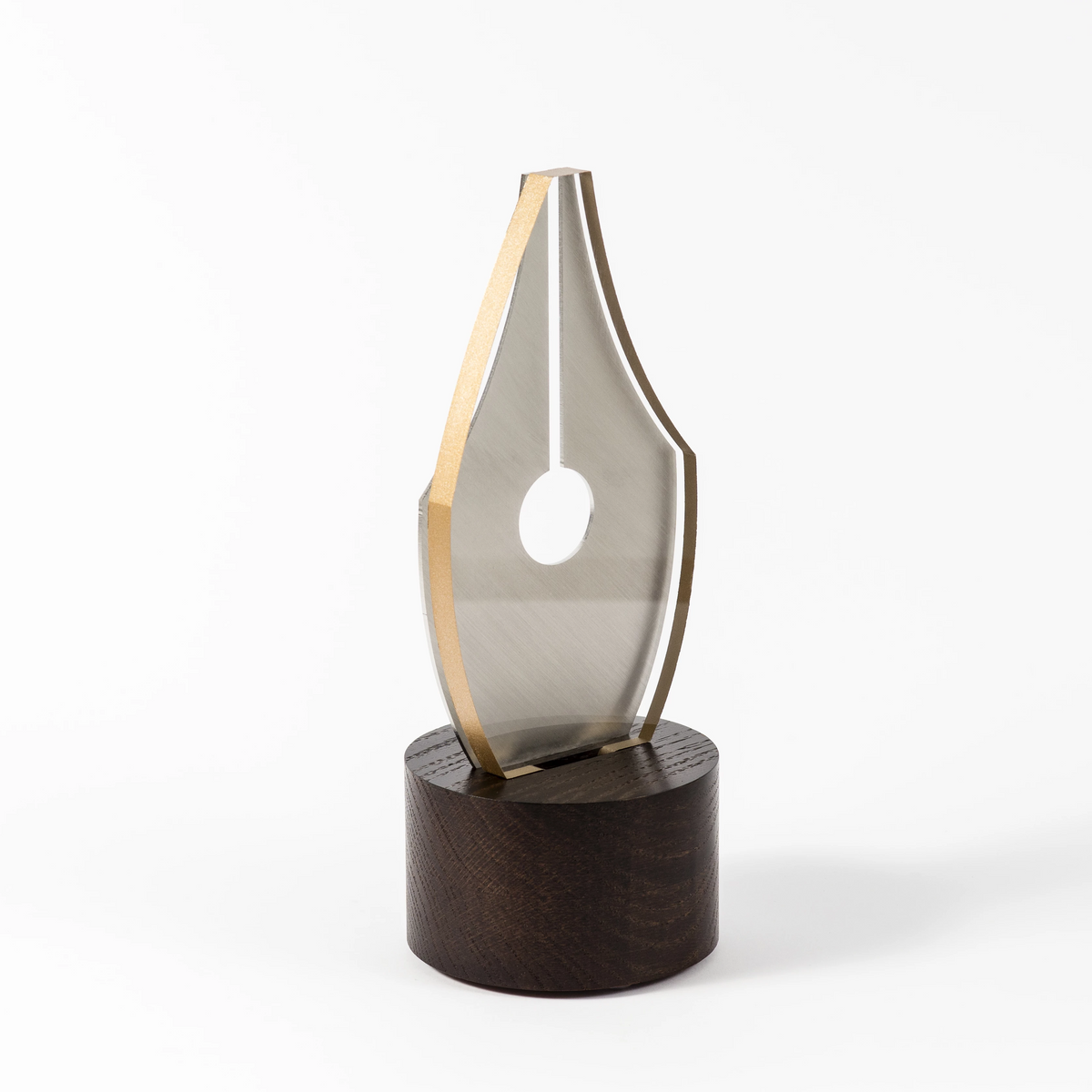 Unique acrylic and metal award, Ready-to-order Award, model RO5 ...